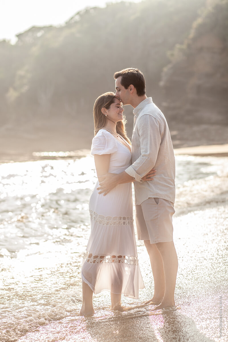 Ensaio fotográfico Casal na praia Pré Wedding em Búzios RJ