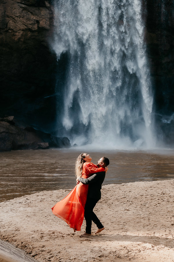 Pré Wedding - Ensaio de Casal Cachoeira Grande | Lagoinha SP | Débora e Wesley - Cachoeira ...