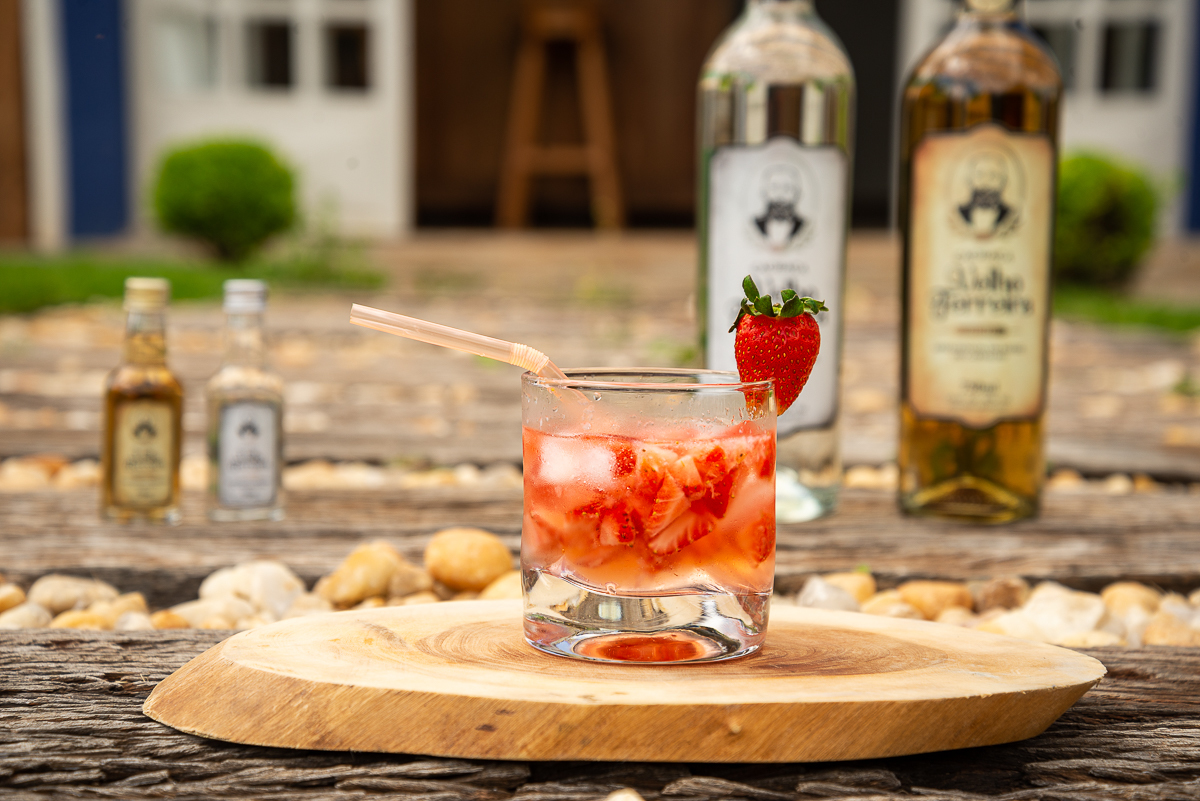 Gastronomia - Gourmet - série: Cachaças de Minas - Cachaça Velho ...