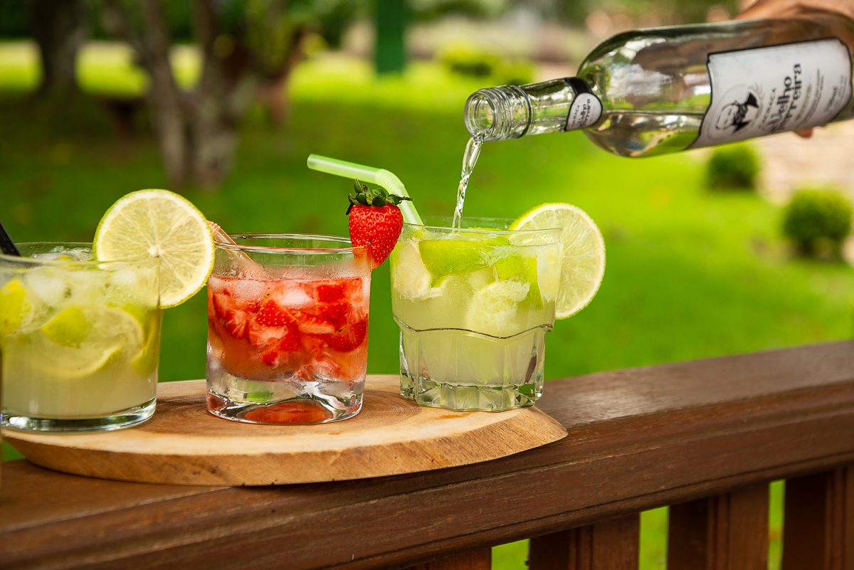 Gastronomia - Gourmet - série: Cachaças de Minas - Cachaça Velho ...