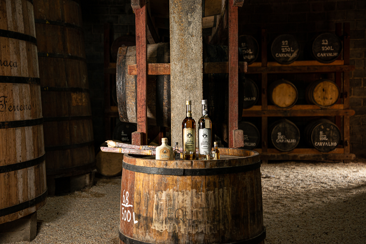 Gastronomia - Gourmet - série: Cachaças de Minas - Cachaça Velho ...