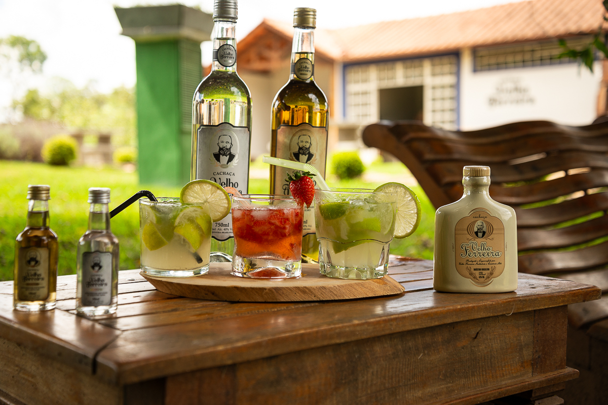 Gastronomia - Gourmet - série: Cachaças de Minas - Cachaça Velho ...