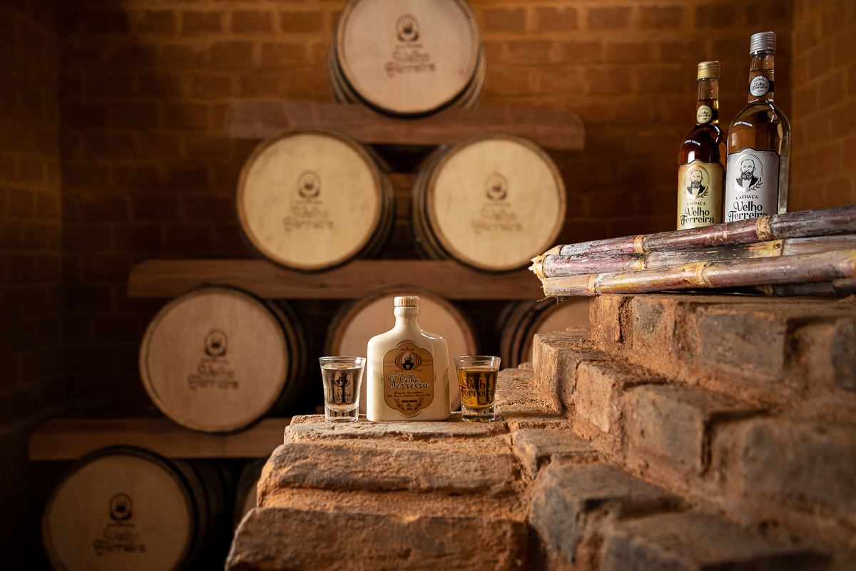 Gastronomia - Gourmet - série: Cachaças de Minas - Cachaça Velho ...