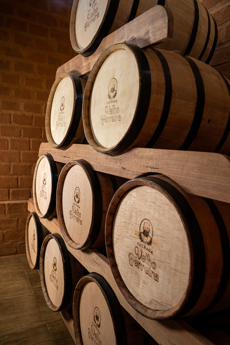 Gastronomia - Gourmet - série: Cachaças de Minas - Cachaça Velho ...