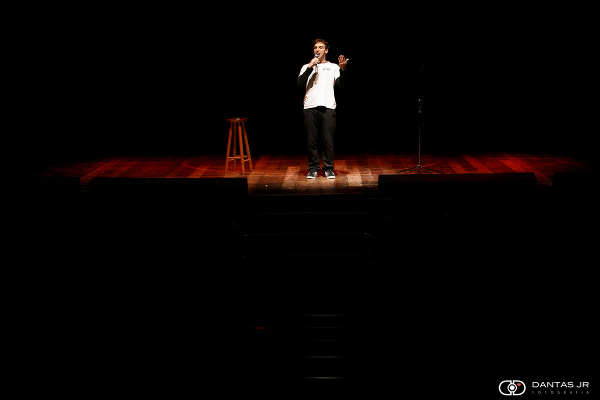 Shows - Show - Léo Lins - Shows - Show - Léo Lins -