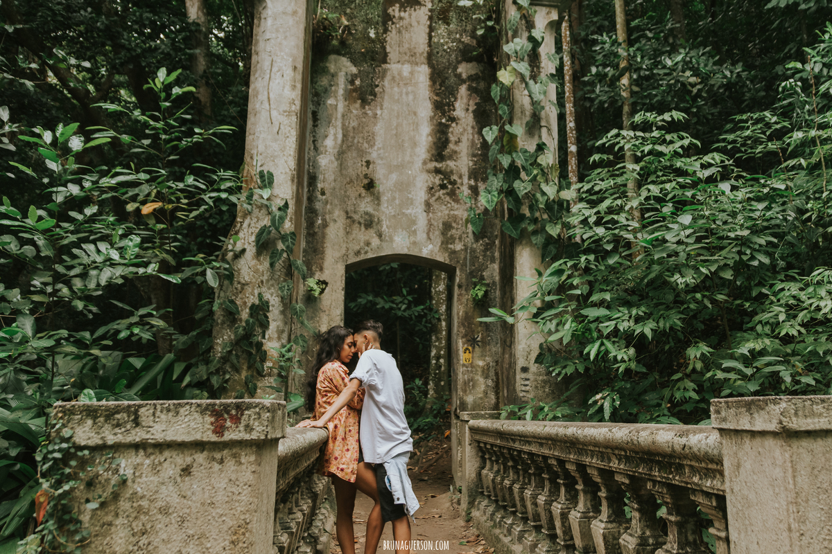 Casal - Ensaio de Casal no Parque Lage: Natallia + Vitor - Parque Lage- Rio de Janeiro