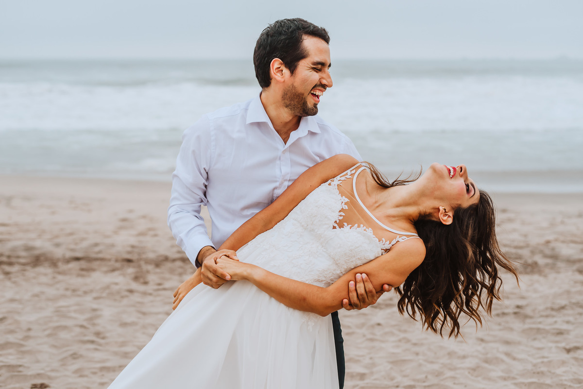 Bodas - Styled Shoot on the sea - Playa San Bartolo.
