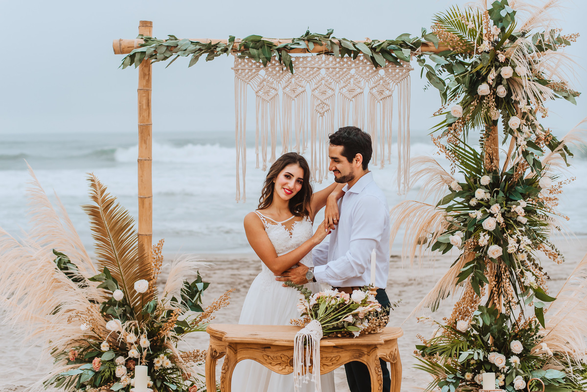 Bodas - Styled Shoot on the sea - Playa San Bartolo.